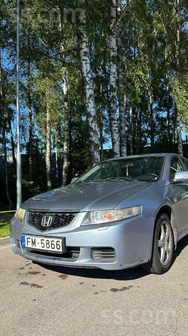 Pelēks Honda Accord 2005 Rīga, ar dzinēja tilpumu 2.00 L un nobraukumu 313 tūkst. km par 2050 €, foto 1 vietnē AUTOMOTO.COM.LV