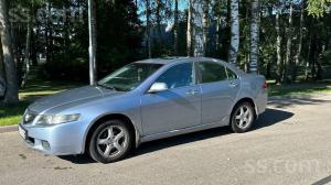 Pelēks Honda Accord 2005 Rīga, ar dzinēja tilpumu 2.00 L un nobraukumu 313 tūkst. km par 2050 €, foto 4 vietnē AUTOMOTO.COM.LV