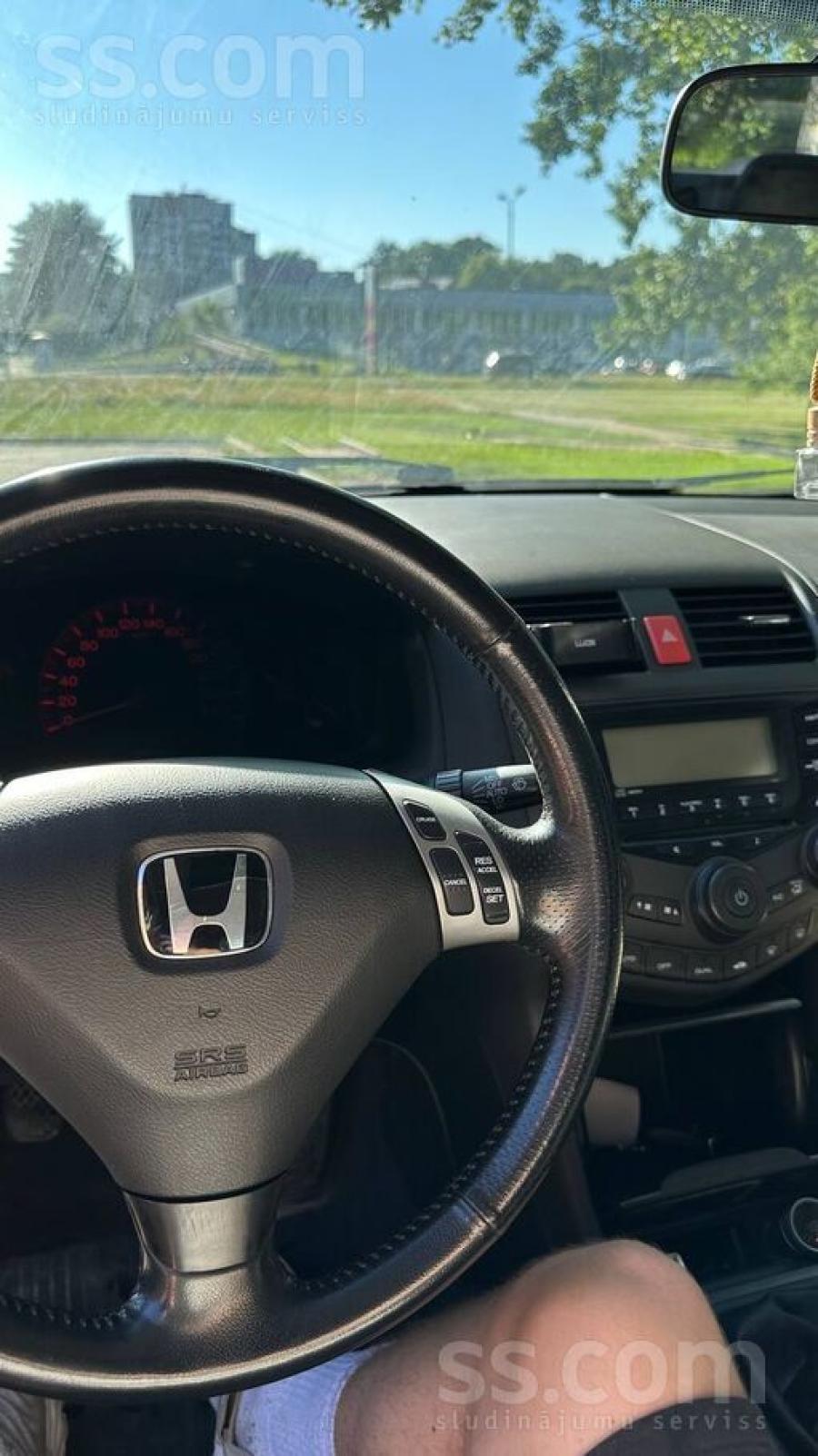 Pelēks Honda Accord 2005 Rīga, ar dzinēja tilpumu 2.00 L un nobraukumu 313 tūkst. km par 2050 €, foto 9 vietnē AUTOMOTO.COM.LV