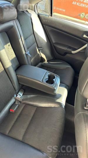 Pelēks Honda Accord 2005 Rīga, ar dzinēja tilpumu 2.00 L un nobraukumu 313 tūkst. km par 2050 €, foto 15 vietnē AUTOMOTO.COM.LV