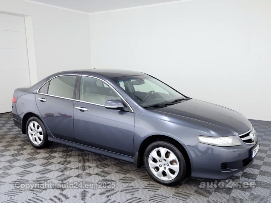 Pelēks Honda Accord 2006 Tallina, ar dzinēja tilpumu 2.00 L un nobraukumu 227 tūkst. km par 2199 €, foto 1 vietnē AUTOMOTO.COM.LV