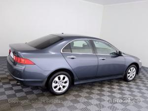 Grey Honda Accord 2006 in Tallinn, with an engine capacity of 2.00 L and mileage of 227 thousand km for 2199 €, photo 3 on AUTOMOTO.COM.LV