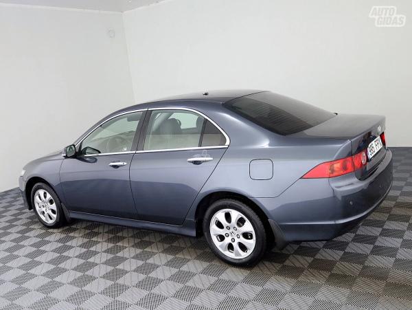 Pelēks Honda Accord 2006 Tallina, ar dzinēja tilpumu 2.00 L un nobraukumu 227 tūkst. km par 2199 €, foto 4 vietnē AUTOMOTO.COM.LV
