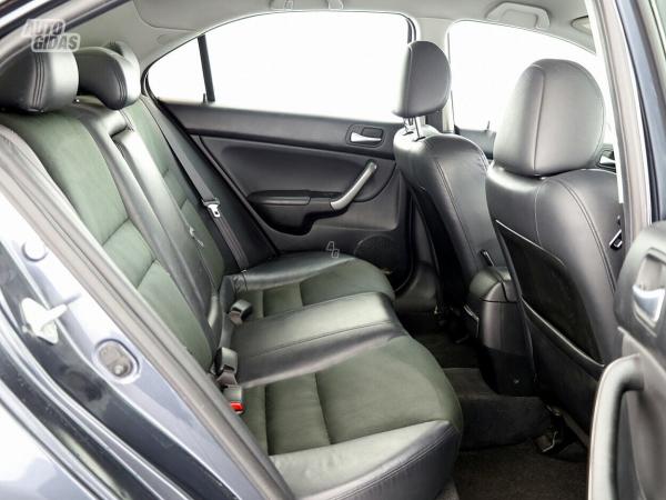 Pelēks Honda Accord 2006 Tallina, ar dzinēja tilpumu 2.00 L un nobraukumu 227 tūkst. km par 2199 €, foto 7 vietnē AUTOMOTO.COM.LV
