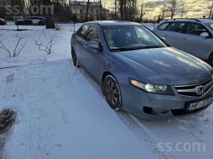 Pelēks Honda Accord 2006 Rīga, ar dzinēja tilpumu 2.40 L un nobraukumu 415 tūkst. km par 1200 €, foto 5 vietnē AUTOMOTO.COM.LV