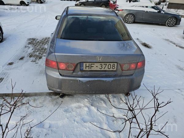 Grey Honda Accord 2006 in Riga, with an engine capacity of 2.40 L and mileage of 415 thousand km for 1200 €, photo 8 on AUTOMOTO.COM.LV