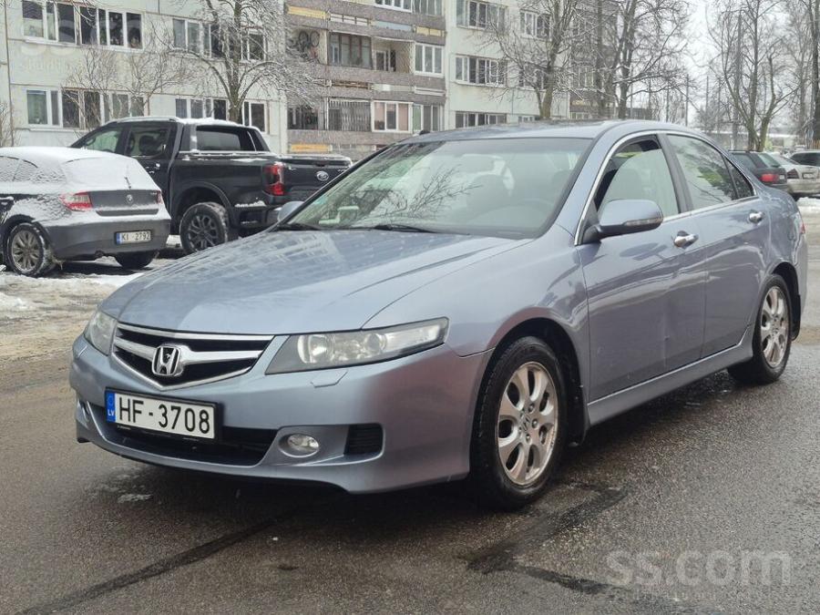 Pelēks Honda Accord 2006 Rīga, ar dzinēja tilpumu 2.40 L un nobraukumu 0 tūkst. km par 1390 €, foto 2 vietnē AUTOMOTO.COM.LV