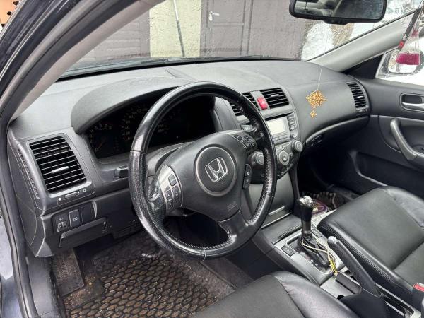 Pelēks Honda Accord 2006 Kauņa, ar dzinēja tilpumu 2.00 L un nobraukumu 307 tūkst. km par 680 €, foto 7 vietnē AUTOMOTO.COM.LV