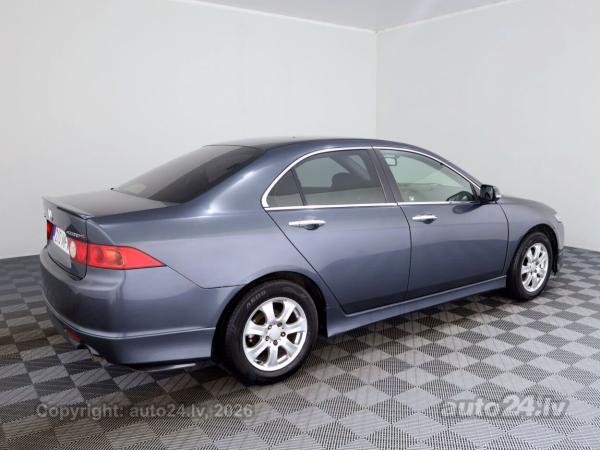 Grey Honda Accord 2006 in Tallinn, with an engine capacity of 2.40 L and mileage of 317 thousand km for 1599 €, photo 3 on AUTOMOTO.COM.LV
