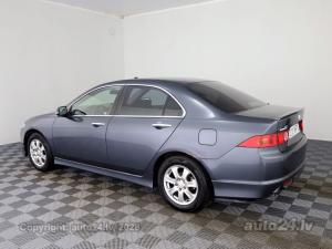 Grey Honda Accord 2006 in Tallinn, with an engine capacity of 2.40 L and mileage of 317 thousand km for 1599 €, photo 4 on AUTOMOTO.COM.LV