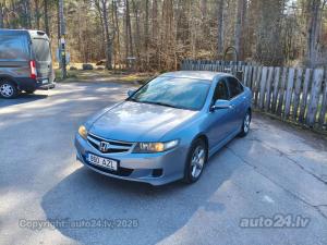 Pelēks Honda Accord 2006 Tallina, ar dzinēja tilpumu 2.00 L un nobraukumu 226 tūkst. km par 3300 €, foto 3 vietnē AUTOMOTO.COM.LV