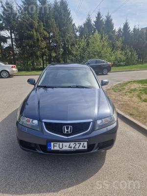 Grey Honda Accord 2006 in Riga, with an engine capacity of 2.00 L and mileage of 331 thousand km for 1400 €, photo  on AUTOMOTO.COM.LV