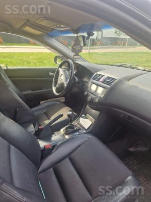 Pelēks Honda Accord 2006 Rīga, ar dzinēja tilpumu 2.00 L un nobraukumu 331 tūkst. km par 1400 €, foto 4 vietnē AUTOMOTO.COM.LV