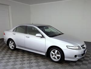 Pelēks Honda Accord 2006 Tallina, ar dzinēja tilpumu 2.00 L un nobraukumu 286 tūkst. km par 1299 €, foto  vietnē AUTOMOTO.COM.LV