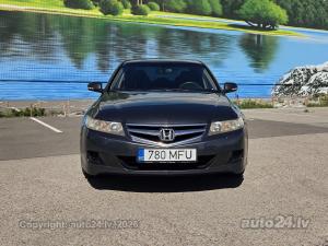 Grey Honda Accord 2006 in Tallinn, with an engine capacity of 2.00 L and mileage of 241 thousand km for 1750 €, photo 3 on AUTOMOTO.COM.LV
