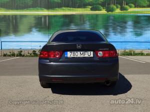 Grey Honda Accord 2006 in Tallinn, with an engine capacity of 2.00 L and mileage of 241 thousand km for 1750 €, photo 5 on AUTOMOTO.COM.LV