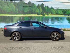 Grey Honda Accord 2006 in Tallinn, with an engine capacity of 2.00 L and mileage of 241 thousand km for 1750 €, photo 7 on AUTOMOTO.COM.LV