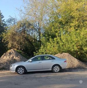 Grey Honda Accord 2006 in Vilnius, with an engine capacity of 2.00 L and mileage of 260 thousand km for 2500 €, photo  on AUTOMOTO.COM.LV