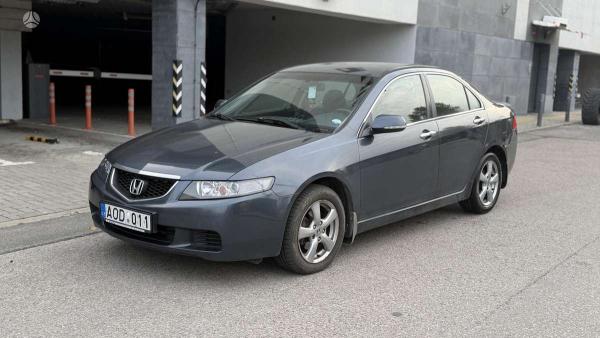 Хонда Аккорд 2006 в Вильнюс на AUTOMOTO.COM.LV Серый Хонда Аккорд 2006 в Вильнюс, объемом двигателя 2.00 л и пробегом 350 тыс. км за 750 €, фото 1 на AUTOMOTO.COM.LV
