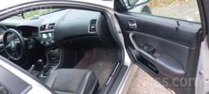 Grey Honda Accord 2006 in Riga, with an engine capacity of 2.00 L and mileage of 280 thousand km for 1800 €, photo 9 on AUTOMOTO.COM.LV