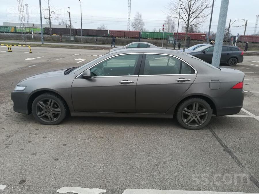 Pelēks Honda Accord 2007 Daugavpils, ar dzinēja tilpumu 2.20 L un nobraukumu 322 tūkst. km par 2500 €, foto 2 vietnē AUTOMOTO.COM.LV
