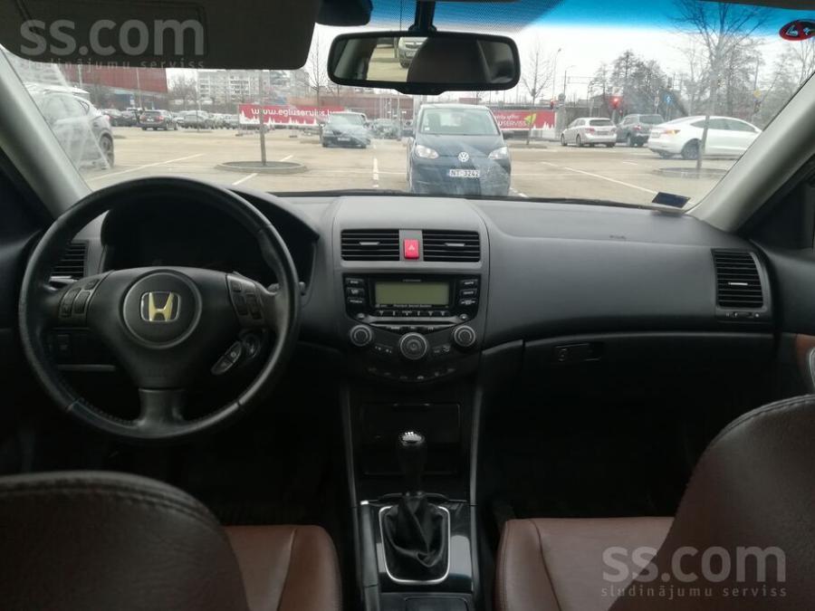 Pelēks Honda Accord 2007 Daugavpils, ar dzinēja tilpumu 2.20 L un nobraukumu 322 tūkst. km par 2500 €, foto 6 vietnē AUTOMOTO.COM.LV