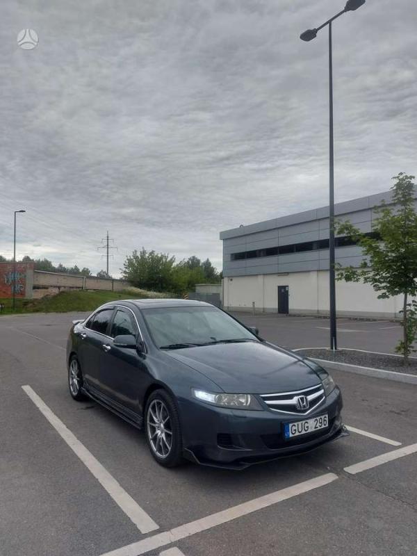 Pelēks Honda Accord 2007 Utena, ar dzinēja tilpumu 2.20 L un nobraukumu 264 tūkst. km par 32 €, foto 2 vietnē AUTOMOTO.COM.LV