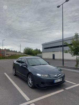 Grey Honda Accord 2007 in Utena, with an engine capacity of 2.20 L and mileage of 264 thousand km for 32 €, photo 3 on AUTOMOTO.COM.LV