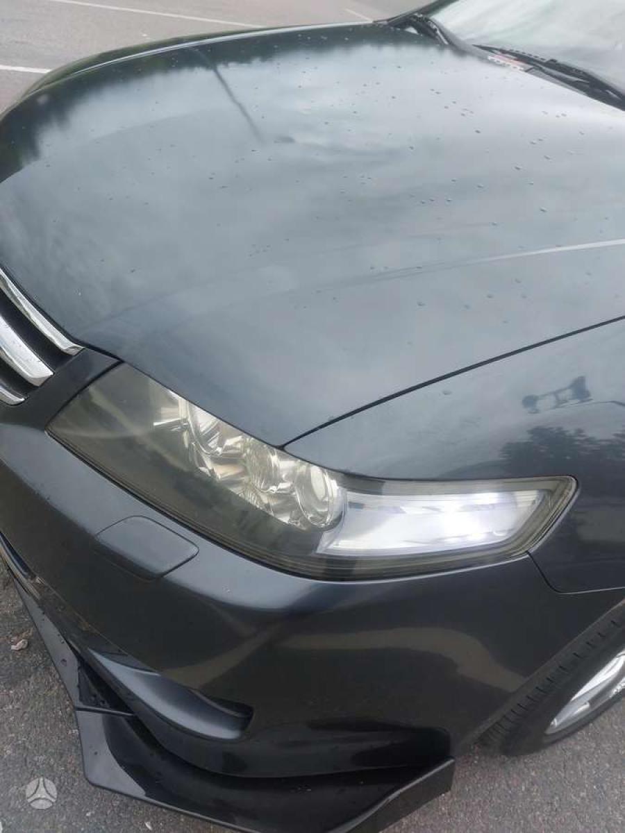 Grey Honda Accord 2007 in Utena, with an engine capacity of 2.20 L and mileage of 264 thousand km for 32 €, photo 8 on AUTOMOTO.COM.LV