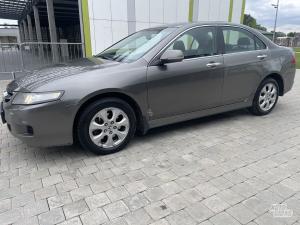 Grey Honda Accord 2007 in Vilnius, with an engine capacity of 2.00 L and mileage of 180 thousand km for 1900 €, photo 6 on AUTOMOTO.COM.LV