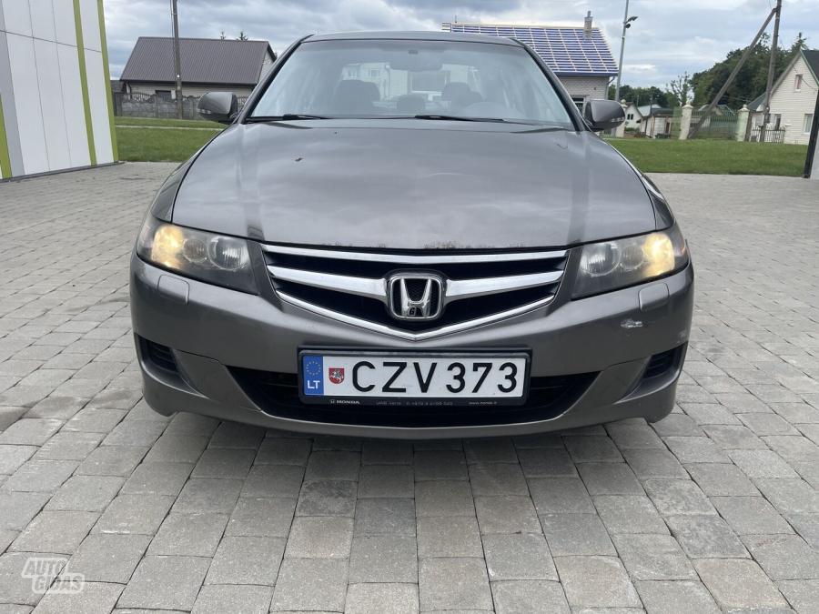 Grey Honda Accord 2007 in Vilnius, with an engine capacity of 2.00 L and mileage of 180 thousand km for 1900 €, photo 8 on AUTOMOTO.COM.LV