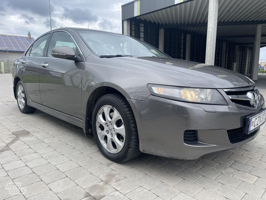 Grey Honda Accord 2007 in Vilnius, with an engine capacity of 2.00 L and mileage of 180 thousand km for 1900 €, photo 9 on AUTOMOTO.COM.LV