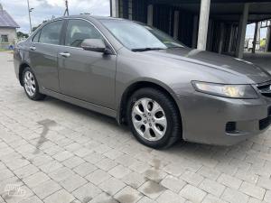 Grey Honda Accord 2007 in Vilnius, with an engine capacity of 2.00 L and mileage of 180 thousand km for 1900 €, photo 10 on AUTOMOTO.COM.LV