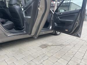 Grey Honda Accord 2007 in Vilnius, with an engine capacity of 2.00 L and mileage of 180 thousand km for 1900 €, photo 17 on AUTOMOTO.COM.LV