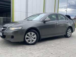 Grey Honda Accord 2007 in Vilnius, with an engine capacity of 2.00 L and mileage of 180 thousand km for 1900 €, photo 20 on AUTOMOTO.COM.LV