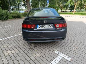 Pelēks Honda Accord 2007 Šauļi, ar dzinēja tilpumu 2.20 L un nobraukumu 460 tūkst. km par 1150 €, foto 7 vietnē AUTOMOTO.COM.LV
