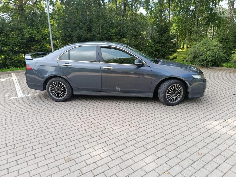 Pelēks Honda Accord 2007 Šauļi, ar dzinēja tilpumu 2.20 L un nobraukumu 460 tūkst. km par 1150 €, foto 9 vietnē AUTOMOTO.COM.LV