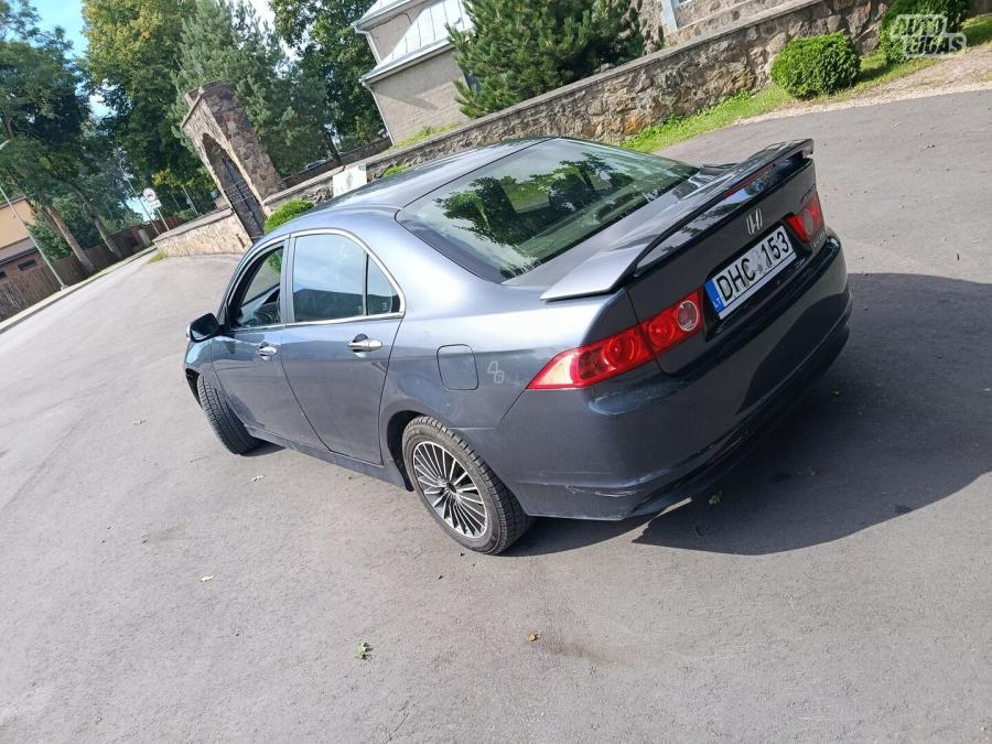 Pelēks Honda Accord 2007 Šauļi, ar dzinēja tilpumu 2.20 L un nobraukumu 460 tūkst. km par 1150 €, foto 14 vietnē AUTOMOTO.COM.LV