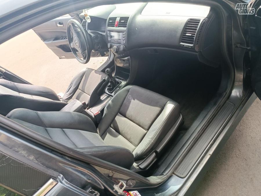 Pelēks Honda Accord 2007 Šauļi, ar dzinēja tilpumu 2.20 L un nobraukumu 460 tūkst. km par 1150 €, foto 31 vietnē AUTOMOTO.COM.LV