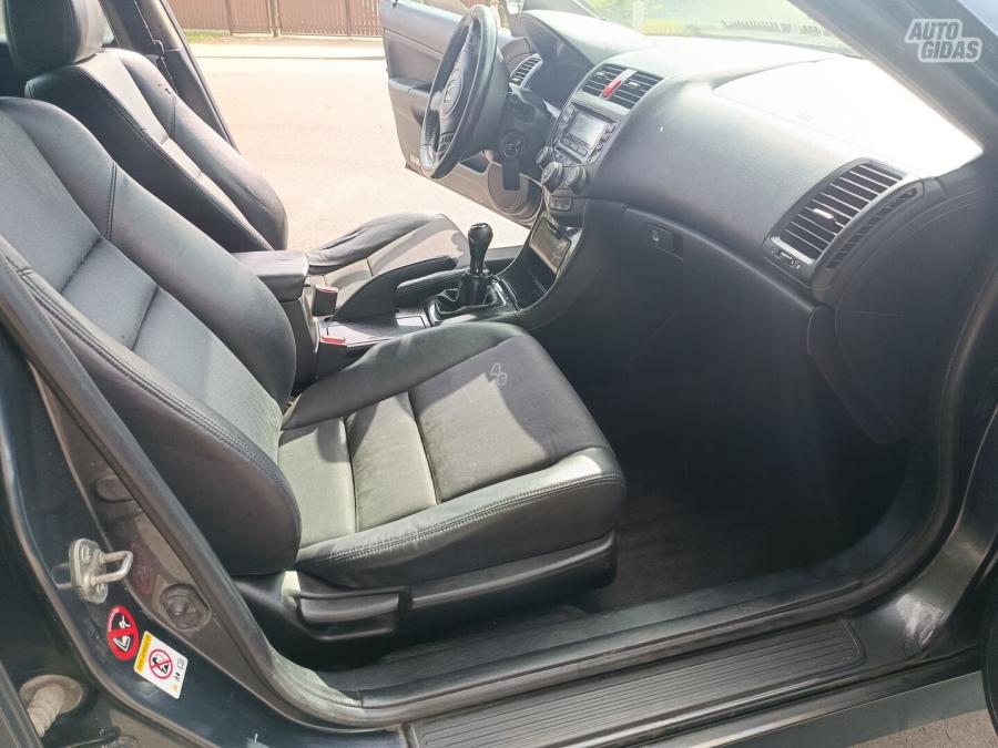 Pelēks Honda Accord 2007 Šauļi, ar dzinēja tilpumu 2.20 L un nobraukumu 460 tūkst. km par 1150 €, foto 33 vietnē AUTOMOTO.COM.LV