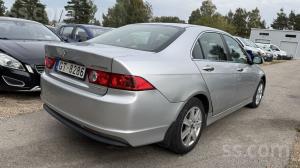Grey Honda Accord 2007 in Riga, with an engine capacity of 2.20 L and mileage of 297 thousand km for 1450 €, photo 4 on AUTOMOTO.COM.LV