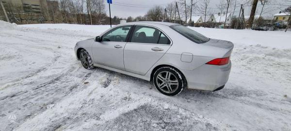 Grey Honda Accord 2008 in Vilnius, with an engine capacity of 2.20 L and mileage of 341 thousand km for 1300 €, photo 7 on AUTOMOTO.COM.LV