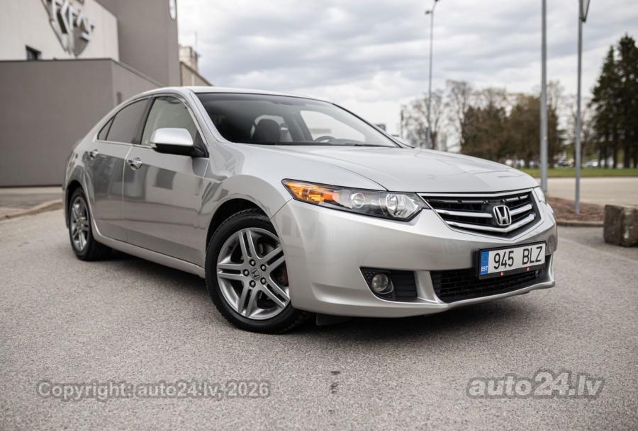 Pelēks Honda Accord 2008 Tallina, ar dzinēja tilpumu 2.20 L un nobraukumu 325 tūkst. km par 3290 €, foto 1 vietnē AUTOMOTO.COM.LV