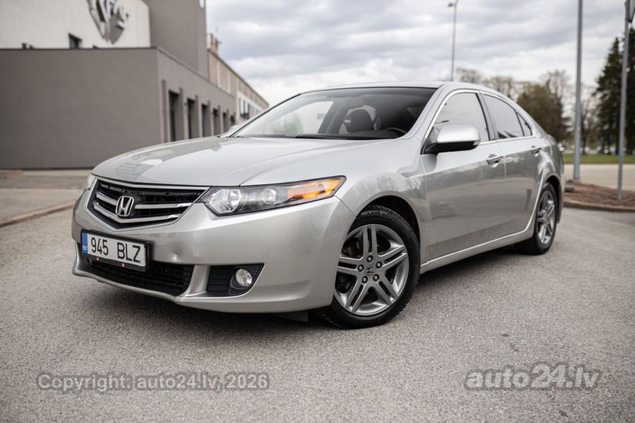 Pelēks Honda Accord 2008 Tallina, ar dzinēja tilpumu 2.20 L un nobraukumu 325 tūkst. km par 3290 €, foto 4 vietnē AUTOMOTO.COM.LV