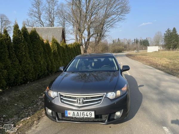 Pelēks Honda Accord 2008 Viļņa, ar dzinēja tilpumu 2.00 L un nobraukumu 3900 tūkst. km par 4200 €, foto 1 vietnē AUTOMOTO.COM.LV