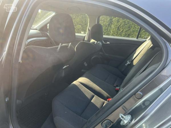 Pelēks Honda Accord 2008 Viļņa, ar dzinēja tilpumu 2.00 L un nobraukumu 3900 tūkst. km par 4200 €, foto 6 vietnē AUTOMOTO.COM.LV