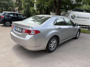 Pelēks Honda Accord 2008 Viļņa, ar dzinēja tilpumu 2.20 L un nobraukumu 300 tūkst. km par 2000 €, foto 4 vietnē AUTOMOTO.COM.LV