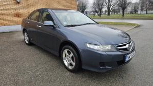 Grey Honda Accord 2008 in Riga, with an engine capacity of 2.20 L and mileage of 214 thousand km for 2950 €, photo 4 on AUTOMOTO.COM.LV