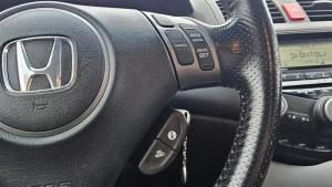 Grey Honda Accord 2008 in Riga, with an engine capacity of 2.20 L and mileage of 214 thousand km for 2950 €, photo 15 on AUTOMOTO.COM.LV