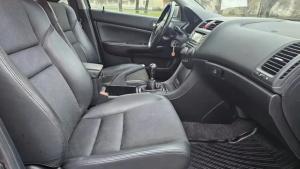 Grey Honda Accord 2008 in Riga, with an engine capacity of 2.20 L and mileage of 214 thousand km for 2950 €, photo 18 on AUTOMOTO.COM.LV